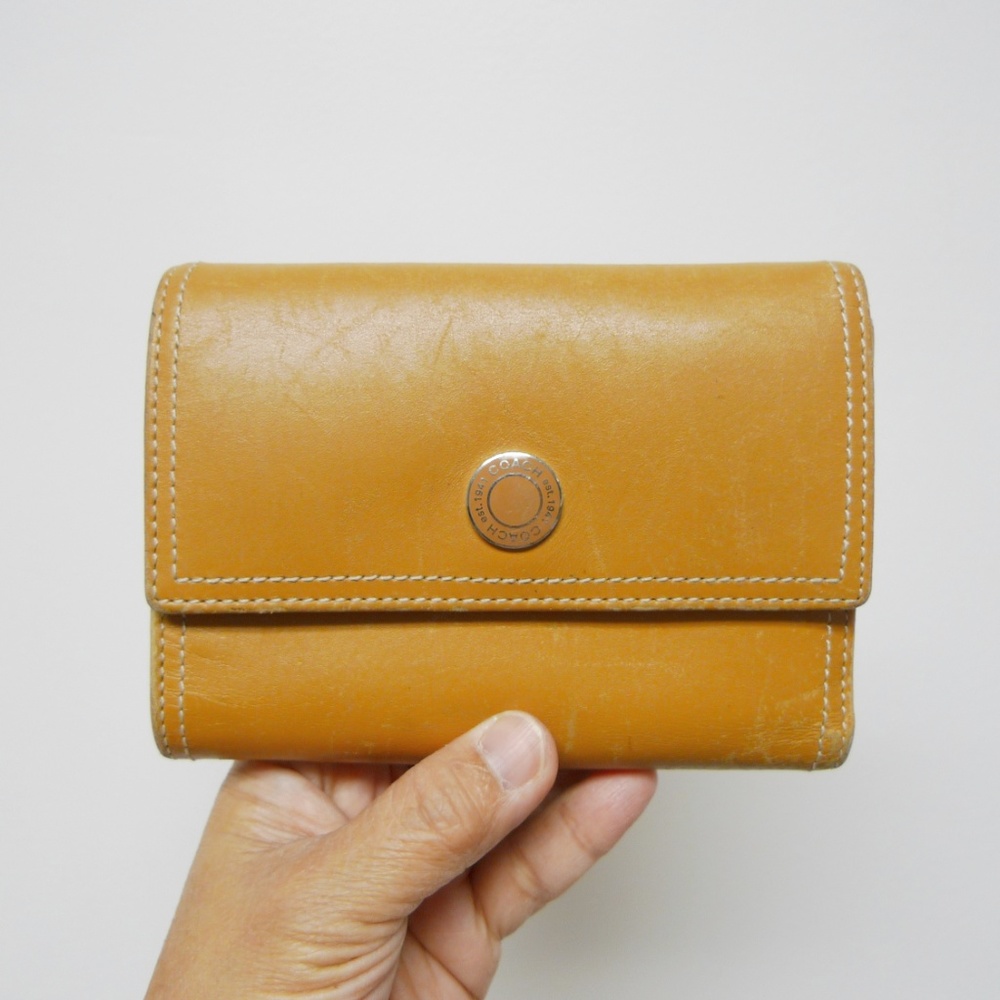 Coach Tri Fold Light Brown Leather Wallet - Gem